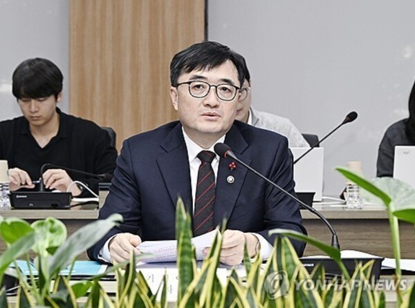 Gov't eyes expanding public fund investment in KOSDAQ